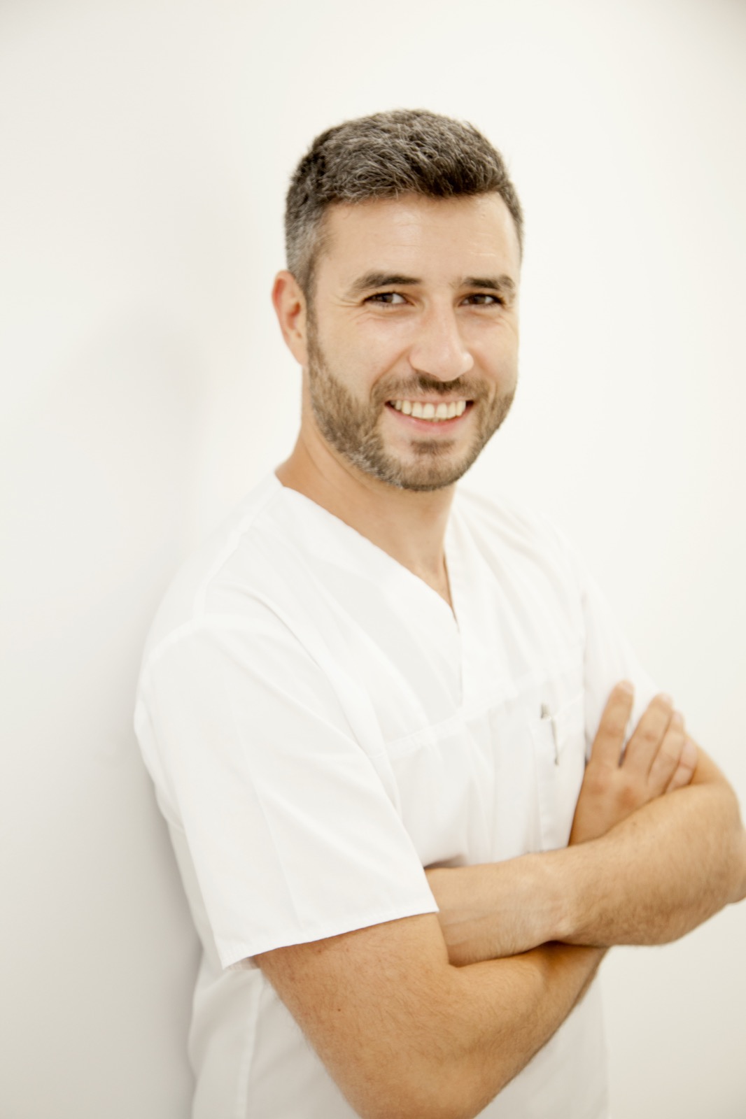 Dr. Vlad Braga | Chirurg Cancer Sân și Hernie București